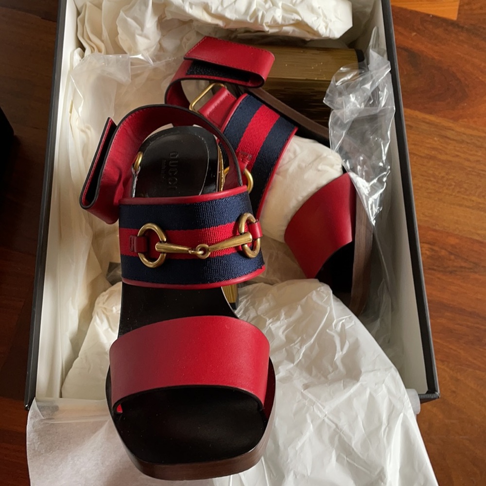 Gucci Gold Heel - Gem